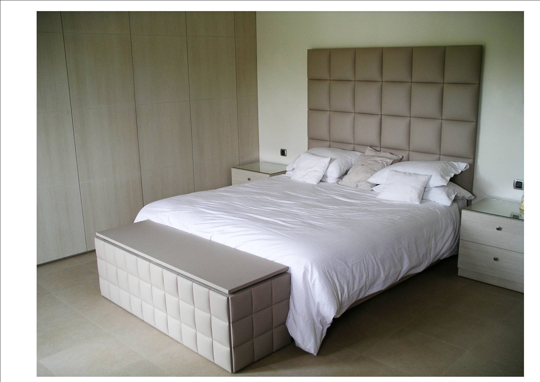 Dentro Home | Infinity Tiled Headboard